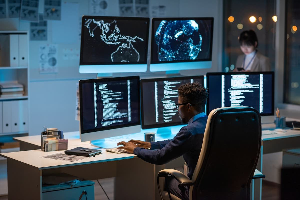 What Is Cybersecurity and How It Helps Preventing Fraud? | Más Colombia