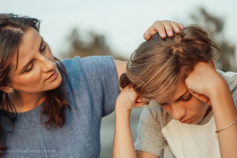 ¿Cómo enfrentar la autonomía adolescente en 2025?: investigación revela ...
